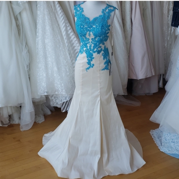 Milano Formals | Dresses | Unique Prom Formal | Poshmark